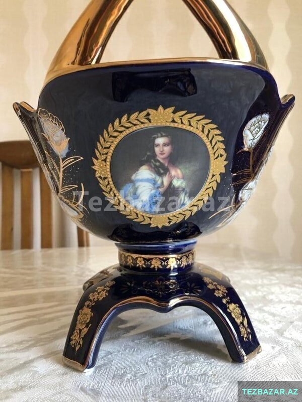 Kobalt boyuk meyve Madonna Mz qabi